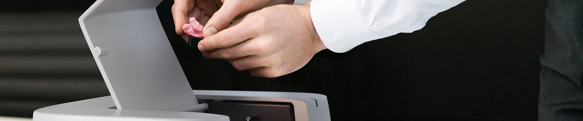 iScan II - scan and view 3D images of hearing aid impressions | Signia Pro